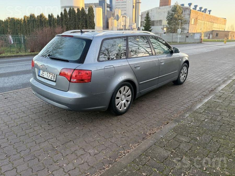 Pelēks Audi A4 2005 Jelgava, ar dzinēja tilpumu 2.00 L un nobraukumu 0 tūkst. km par 1900 €, foto 5 vietnē AUTOMOTO.COM.LV