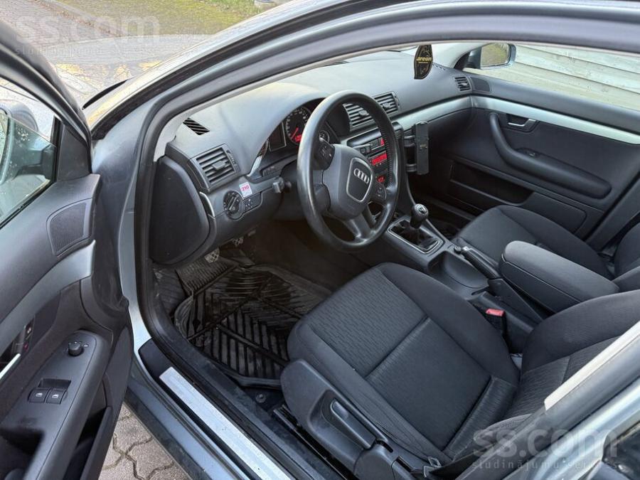 Pelēks Audi A4 2005 Jelgava, ar dzinēja tilpumu 2.00 L un nobraukumu 0 tūkst. km par 1900 €, foto 13 vietnē AUTOMOTO.COM.LV