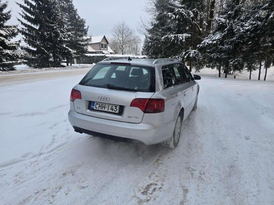 Pelēks Audi A4 2005 Širvintos, ar dzinēja tilpumu 1.99 L un nobraukumu 252 tūkst. km par 2800 €, foto 3 vietnē AUTOMOTO.COM.LV