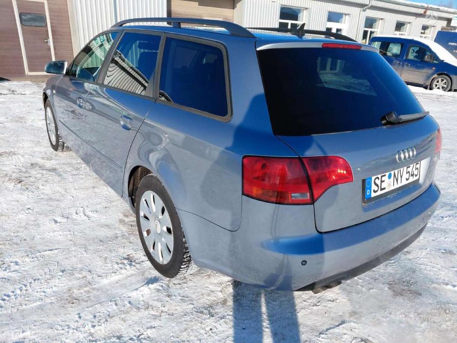 Grey Audi A4 2005 in Vilkaviskis, with an engine capacity of 1.99 L and mileage of 310 thousand km for 2400 €, photo 4 on AUTOMOTO.COM.LV