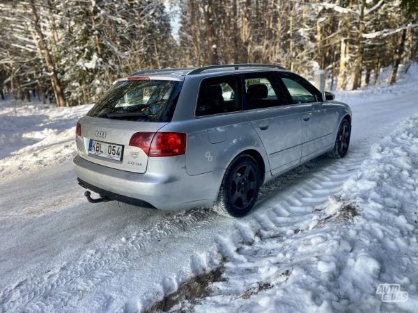Pelēks Audi A4 2005 Viļņa, ar dzinēja tilpumu 2.00 L un nobraukumu 314 tūkst. km par 1950 €, foto 3 vietnē AUTOMOTO.COM.LV