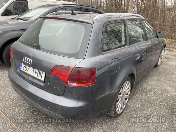 Pelēks Audi A4 2005 Tartu, ar dzinēja tilpumu 2.00 L un nobraukumu 318 tūkst. km par 999 €, foto 4 vietnē AUTOMOTO.COM.LV