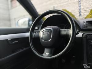 Pelēks Audi A4 2005 Alīta, ar dzinēja tilpumu 2.00 L un nobraukumu 339 tūkst. km par 2600 €, foto 12 vietnē AUTOMOTO.COM.LV