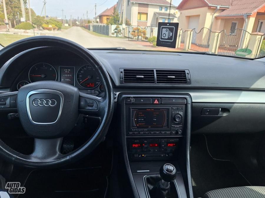 Pelēks Audi A4 2005 Vilkaviškis, ar dzinēja tilpumu 2.00 L un nobraukumu 320 tūkst. km par 2350 €, foto 15 vietnē AUTOMOTO.COM.LV