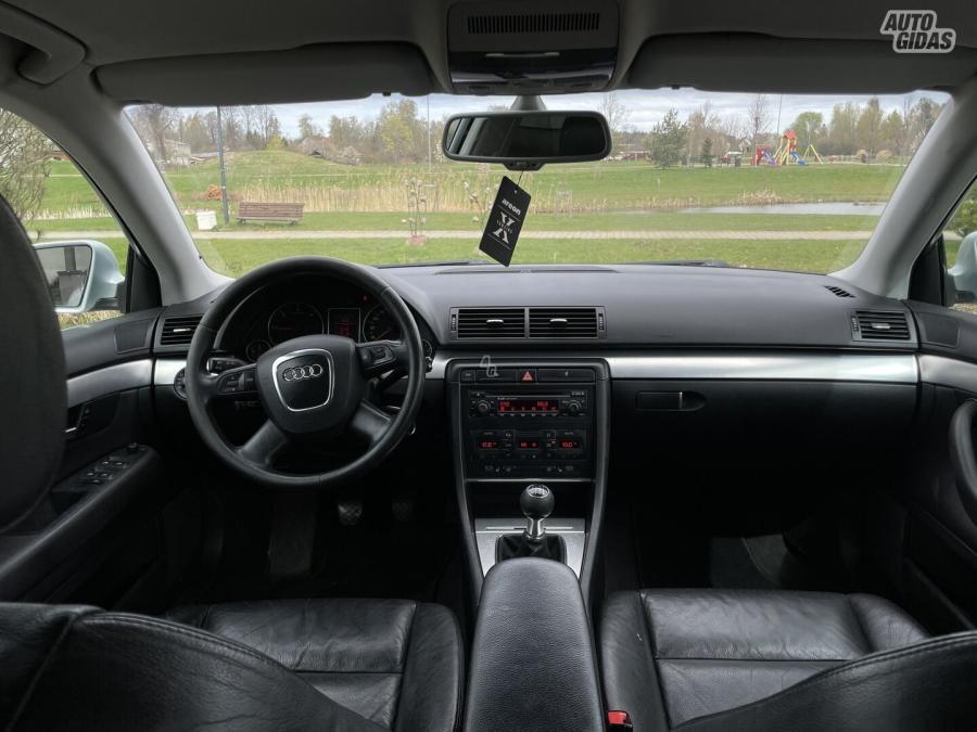 Pelēks Audi A4 2005 Šilutė, ar dzinēja tilpumu 2.00 L un nobraukumu 322 tūkst. km par 2450 €, foto 16 vietnē AUTOMOTO.COM.LV