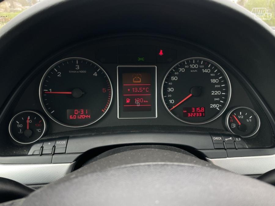 Pelēks Audi A4 2005 Šilutė, ar dzinēja tilpumu 2.00 L un nobraukumu 322 tūkst. km par 2450 €, foto 22 vietnē AUTOMOTO.COM.LV