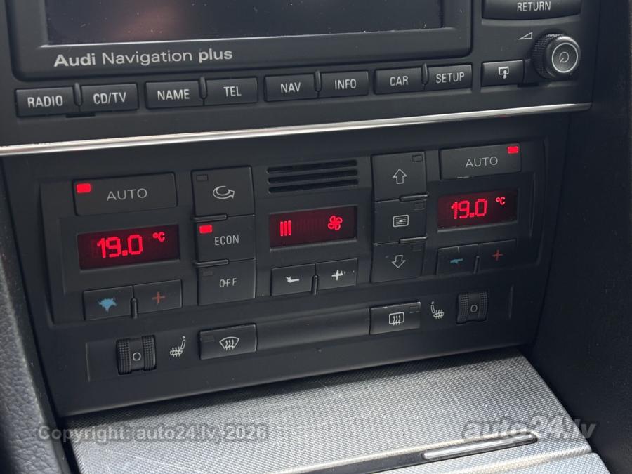 Grey Audi A4 2005 in Tartu, with an engine capacity of 3.00 L and mileage of 309 thousand km for 1849 €, photo 12 on AUTOMOTO.COM.LV