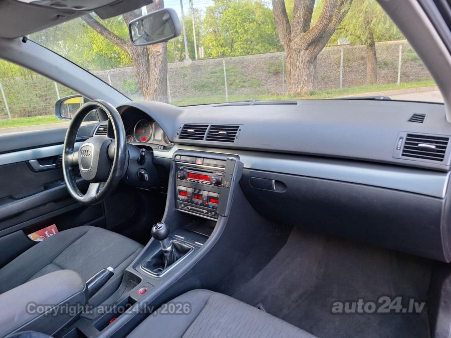 Grey Audi A4 2005 in Tallinn, with an engine capacity of 2.00 L and mileage of 318 thousand km for 1999 €, photo 9 on AUTOMOTO.COM.LV