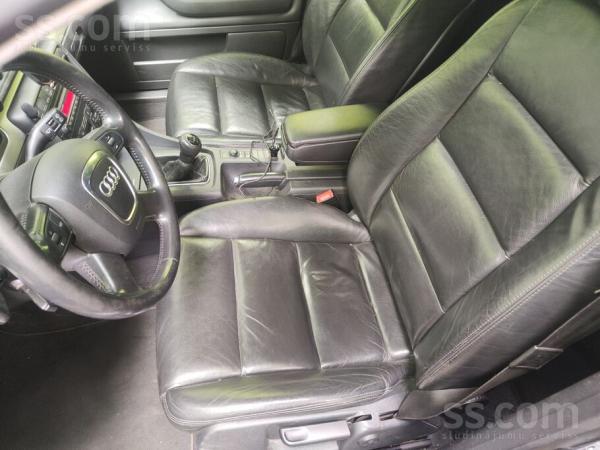 Grey Audi A4 2005 in Riga, with an engine capacity of 2.00 L and mileage of 539 thousand km for 1750 €, photo 9 on AUTOMOTO.COM.LV