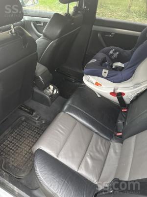 Pelēks Audi A4 2005 Rīga, ar dzinēja tilpumu 2.00 L un nobraukumu 317 tūkst. km par 2500 €, foto 8 vietnē AUTOMOTO.COM.LV