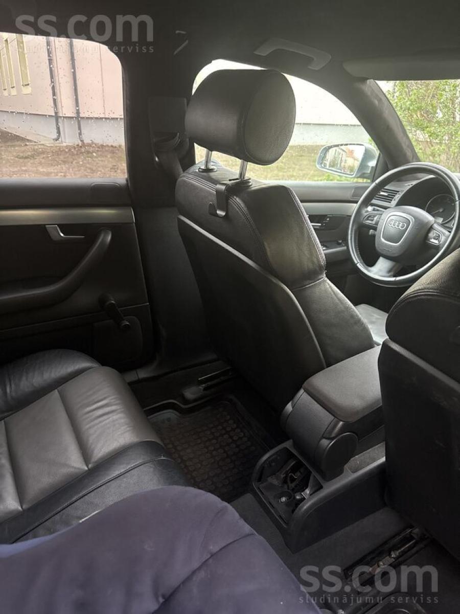 Pelēks Audi A4 2005 Rīga, ar dzinēja tilpumu 2.00 L un nobraukumu 317 tūkst. km par 2500 €, foto 9 vietnē AUTOMOTO.COM.LV