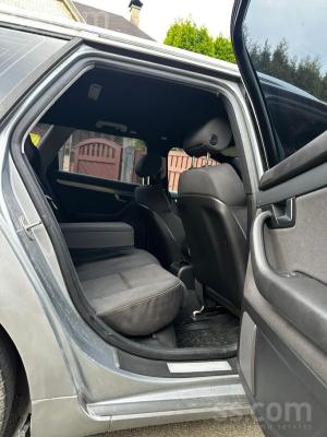 Grey Audi A4 2005 in Riga, with an engine capacity of 1.90 L and mileage of 387 thousand km for 1450 €, photo 9 on AUTOMOTO.COM.LV