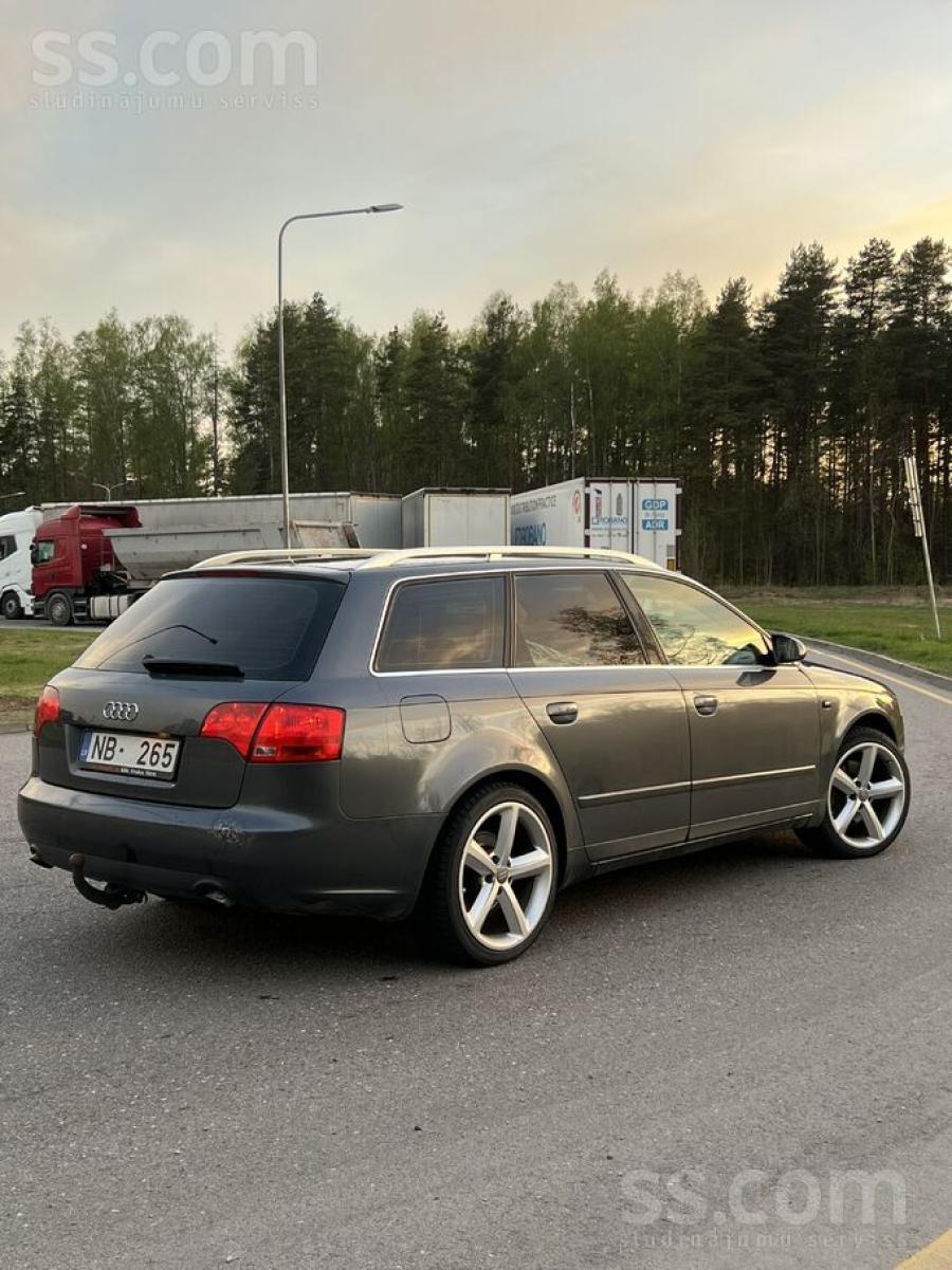 Grey Audi A4 2005 in Riga, with an engine capacity of 2.50 L and mileage of 280 thousand km for 2250 €, photo 4 on AUTOMOTO.COM.LV
