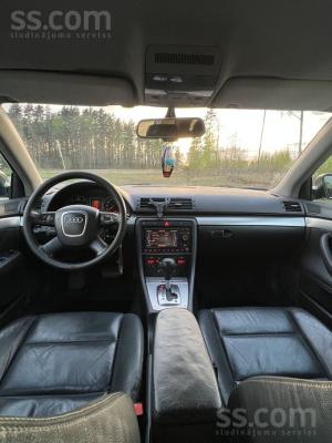 Grey Audi A4 2005 in Riga, with an engine capacity of 2.50 L and mileage of 280 thousand km for 2250 €, photo 9 on AUTOMOTO.COM.LV