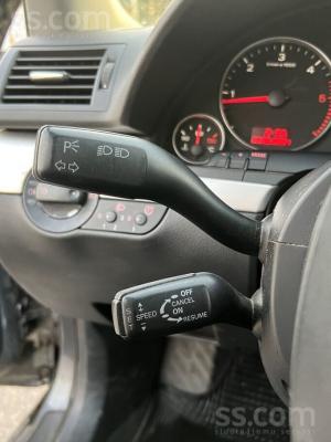 Grey Audi A4 2005 in Riga, with an engine capacity of 2.50 L and mileage of 280 thousand km for 2250 €, photo 10 on AUTOMOTO.COM.LV