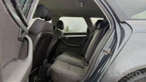 Grey Audi A4 2005 in Riga, with an engine capacity of 2.00 L and mileage of 291 thousand km for 2700 €, photo 9 on AUTOMOTO.COM.LV