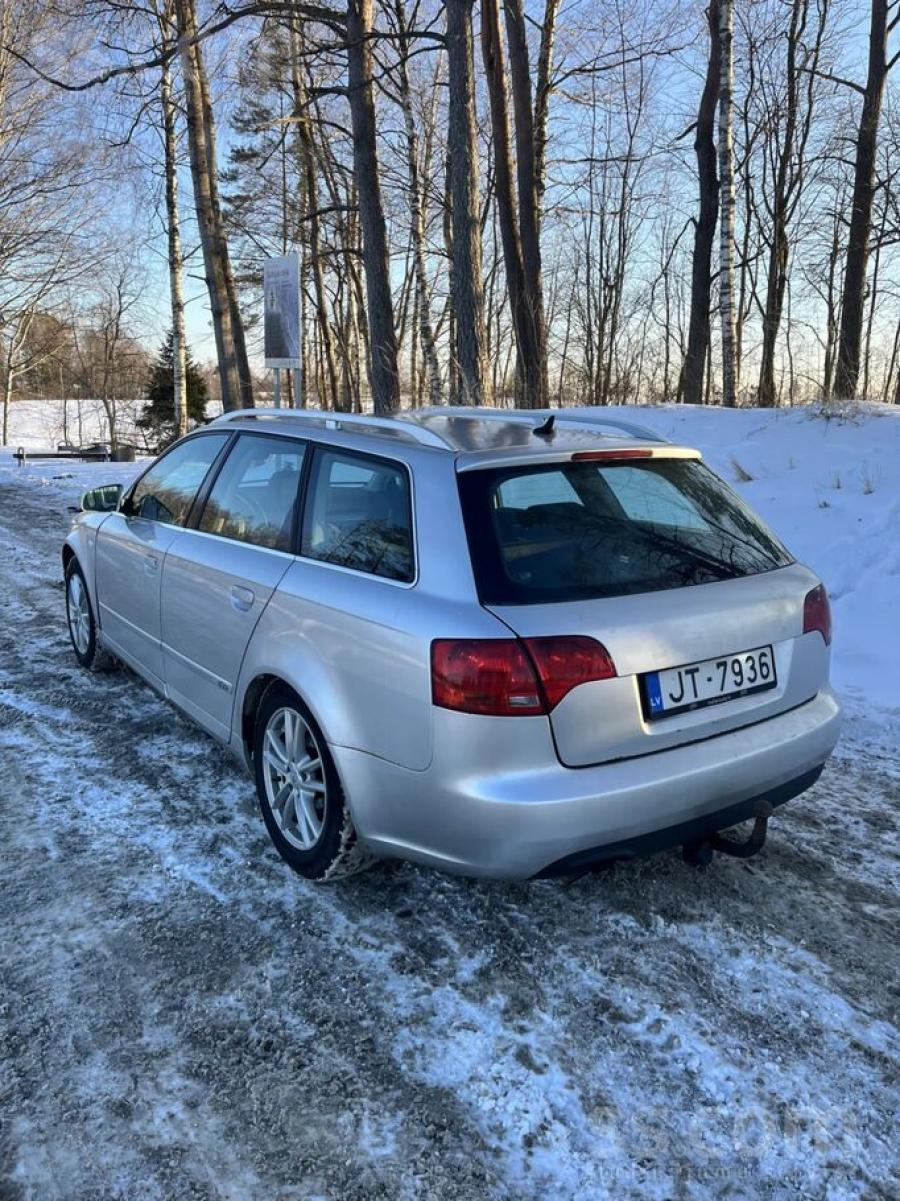 Pelēks Audi A4 2005 Cēsis, ar dzinēja tilpumu 2.00 L un nobraukumu 450 tūkst. km par 1800 €, foto 4 vietnē AUTOMOTO.COM.LV