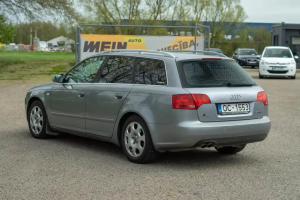 Pelēks Audi A4 2005 Liepāja, ar dzinēja tilpumu 2.00 L un nobraukumu 363 tūkst. km par 1600 €, foto 3 vietnē AUTOMOTO.COM.LV