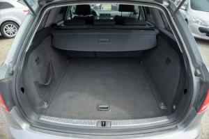 Pelēks Audi A4 2005 Liepāja, ar dzinēja tilpumu 2.00 L un nobraukumu 363 tūkst. km par 1600 €, foto 12 vietnē AUTOMOTO.COM.LV