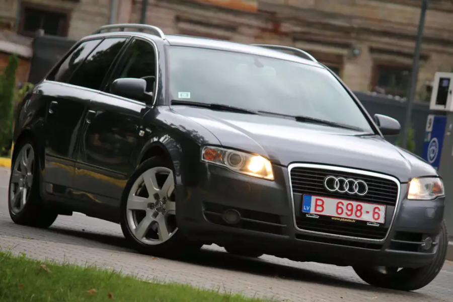 Grey Audi A4 2005 in Riga, with an engine capacity of 2.50 L and mileage of 463 thousand km for 1790 €, photo 4 on AUTOMOTO.COM.LV