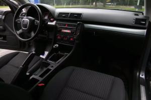 Grey Audi A4 2005 in Riga, with an engine capacity of 2.50 L and mileage of 463 thousand km for 1790 €, photo 13 on AUTOMOTO.COM.LV