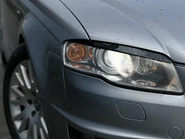 Grey Audi A4 2005 in Rezekne, with an engine capacity of 3.00 L and mileage of 341 thousand km for 3850 €, photo 9 on AUTOMOTO.COM.LV