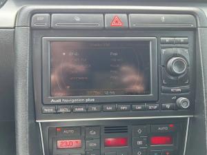 Pelēks Audi A4 2005 Rēzekne, ar dzinēja tilpumu 3.00 L un nobraukumu 341 tūkst. km par 3850 €, foto 18 vietnē AUTOMOTO.COM.LV