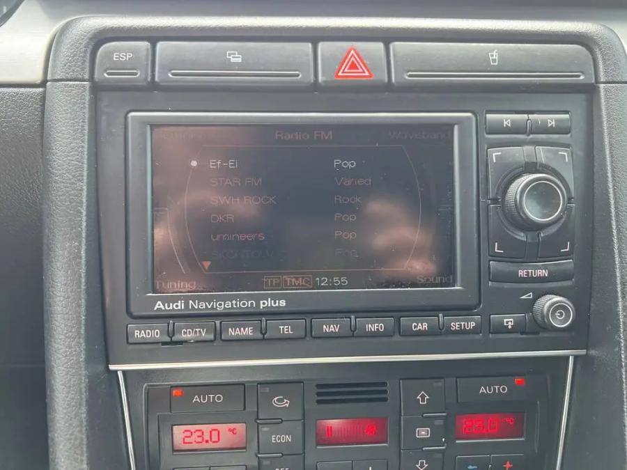 Pelēks Audi A4 2005 Rēzekne, ar dzinēja tilpumu 3.00 L un nobraukumu 341 tūkst. km par 3850 €, foto 18 vietnē AUTOMOTO.COM.LV
