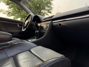 Grey Audi A4 2005 in Riga, with an engine capacity of 3.00 L and mileage of 301 thousand km for 2990 €, photo 10 on AUTOMOTO.COM.LV