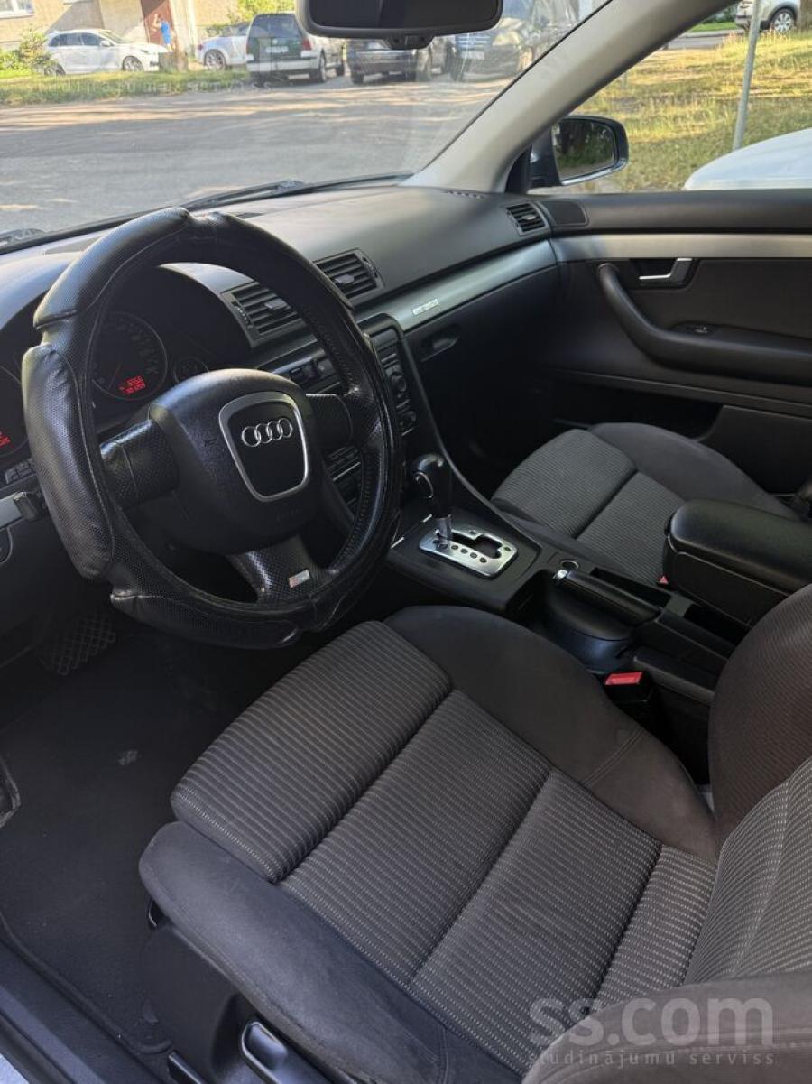 Grey Audi A4 2005 in Riga, with an engine capacity of 3.00 L and mileage of 301 thousand km for 1700 €, photo 8 on AUTOMOTO.COM.LV