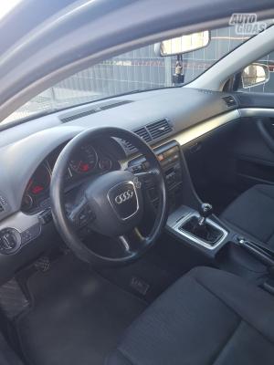 Pelēks Audi A4 2005 Kauņa, ar dzinēja tilpumu 2.00 L un nobraukumu 160 tūkst. km par 2850 €, foto 7 vietnē AUTOMOTO.COM.LV