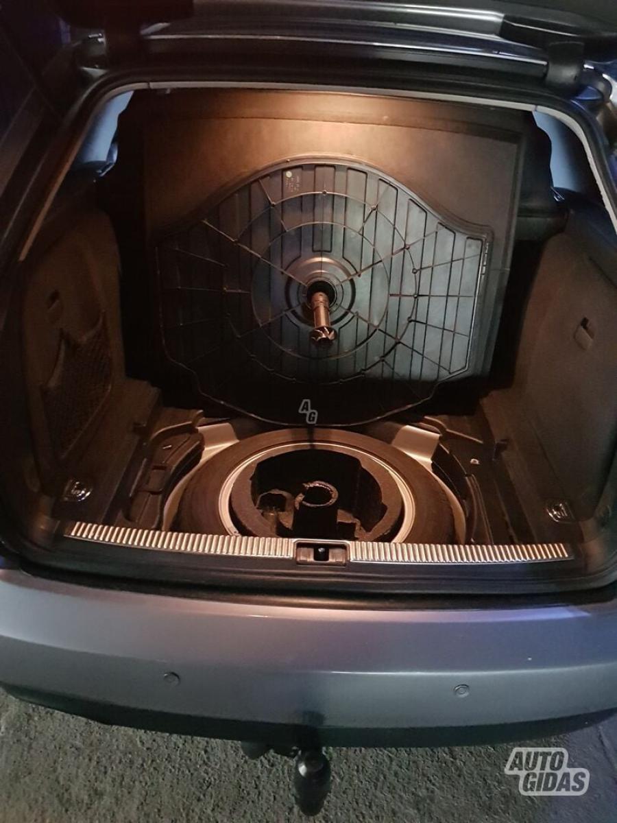 Pelēks Audi A4 2005 Kauņa, ar dzinēja tilpumu 2.00 L un nobraukumu 160 tūkst. km par 2850 €, foto 10 vietnē AUTOMOTO.COM.LV