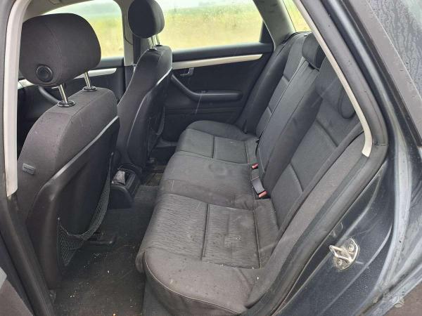 Pelēks Audi A4 2005 Kretinga, ar dzinēja tilpumu 1.97 L un nobraukumu 402 tūkst. km par 799 €, foto 7 vietnē AUTOMOTO.COM.LV