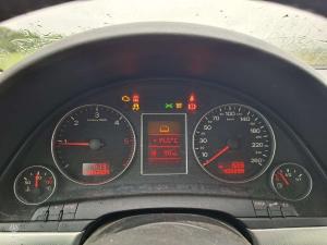 Серый Ауди А4 2005 в Кретинга, объемом двигателя 1.97 л и пробегом 402 тыс. км за 799 €, фото 10 на AUTOMOTO.COM.LV