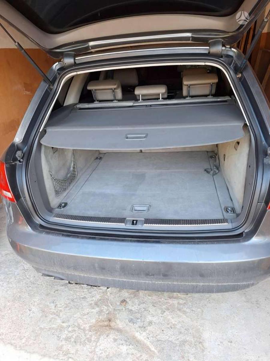 Pelēks Audi A4 2005 Radviliškis, ar dzinēja tilpumu 1.90 L un nobraukumu 403 tūkst. km par 2150 €, foto 6 vietnē AUTOMOTO.COM.LV