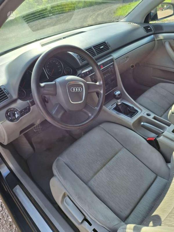 Grey Audi A4 2005 in Radviliskis, with an engine capacity of 1.90 L and mileage of 403 thousand km for 2150 €, photo 6 on AUTOMOTO.COM.LV