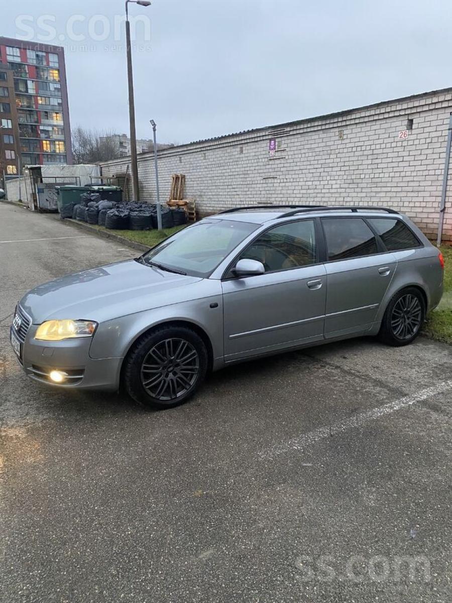 Grey Audi A4 2005 in Riga, with an engine capacity of 3.00 L and mileage of 327 thousand km for 1500 €, photo 9 on AUTOMOTO.COM.LV