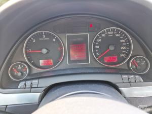 Pelēks Audi A4 2005 Šauļi, ar dzinēja tilpumu 2.00 L un nobraukumu 252 tūkst. km par 890 €, foto 15 vietnē AUTOMOTO.COM.LV