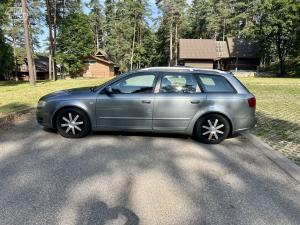 Pelēks Audi A4 2005 Ignalina, ar dzinēja tilpumu 2.00 L un nobraukumu 367 tūkst. km par 2500 €, foto 5 vietnē AUTOMOTO.COM.LV