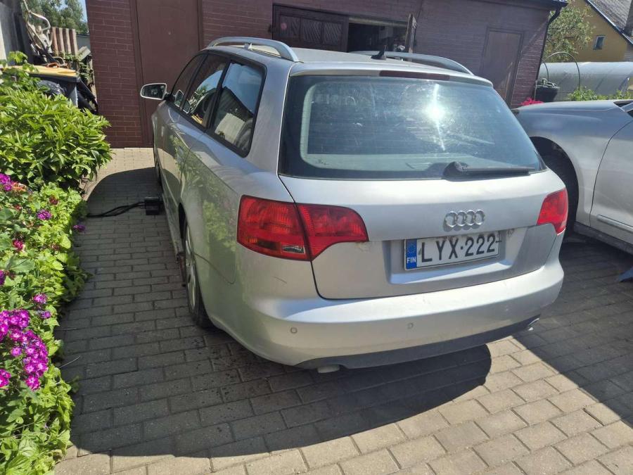 Pelēks Audi A4 2005 Pasvalys, ar dzinēja tilpumu 2.97 L un nobraukumu 312 tūkst. km par 400 €, foto 1 vietnē AUTOMOTO.COM.LV