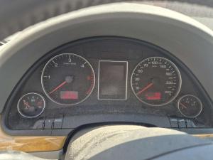 Pelēks Audi A4 2005 Pasvalys, ar dzinēja tilpumu 2.97 L un nobraukumu 312 tūkst. km par 400 €, foto 9 vietnē AUTOMOTO.COM.LV