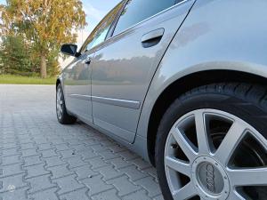 Grey Audi A4 2005 in Utena, with an engine capacity of 1.90 L and mileage of 300 thousand km for 2700 €, photo 8 on AUTOMOTO.COM.LV