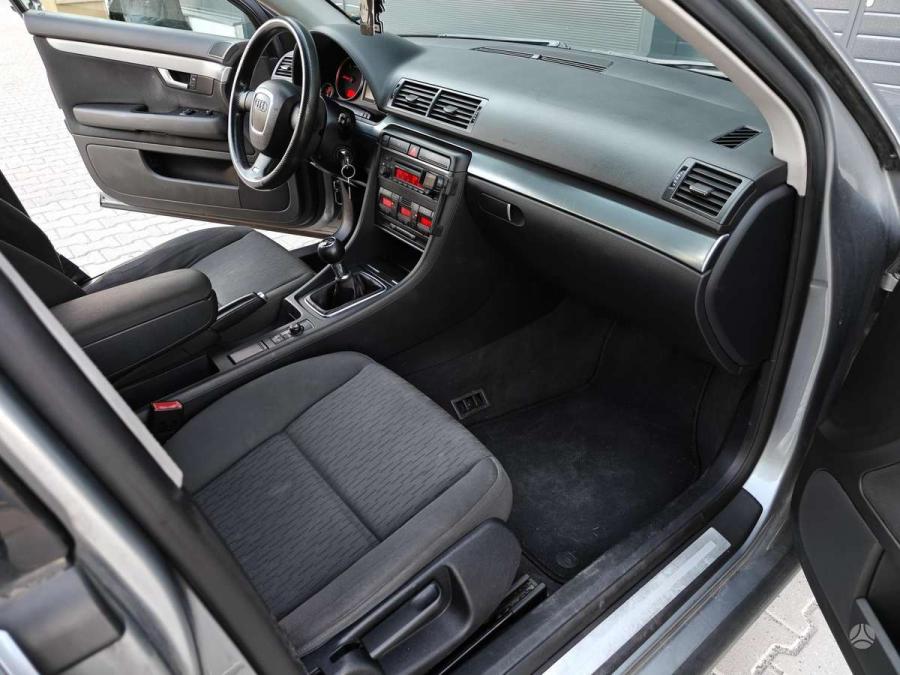 Grey Audi A4 2005 in Utena, with an engine capacity of 1.90 L and mileage of 300 thousand km for 2700 €, photo 13 on AUTOMOTO.COM.LV