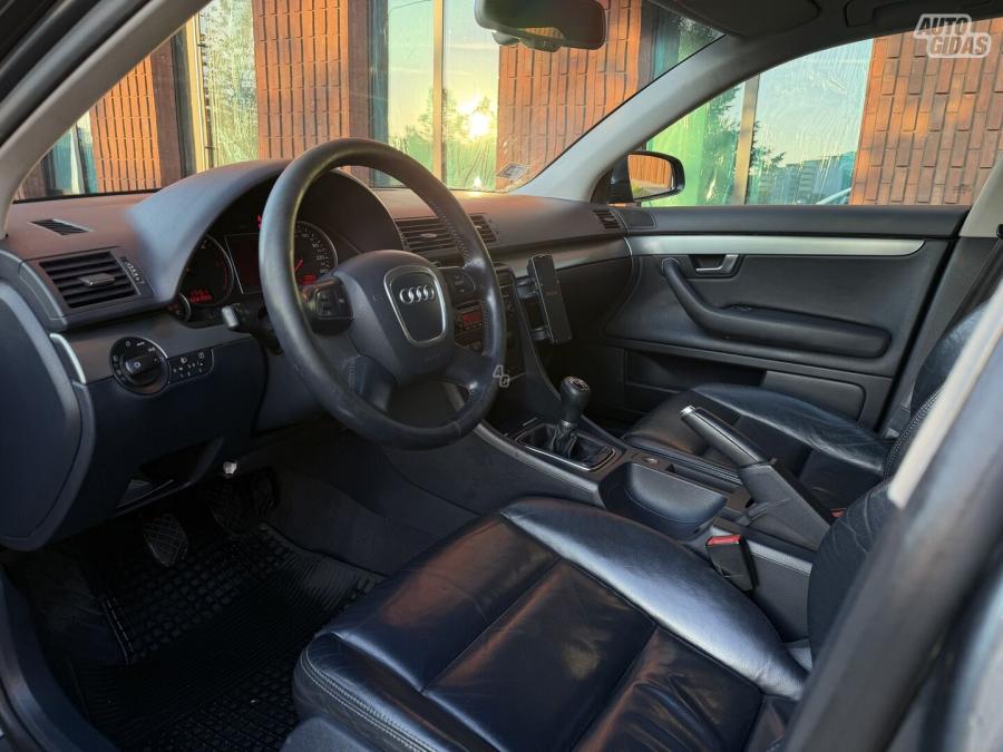 Grey Audi A4 2005 in Vilnius, with an engine capacity of 2.00 L and mileage of 406 thousand km for 1650 €, photo 8 on AUTOMOTO.COM.LV