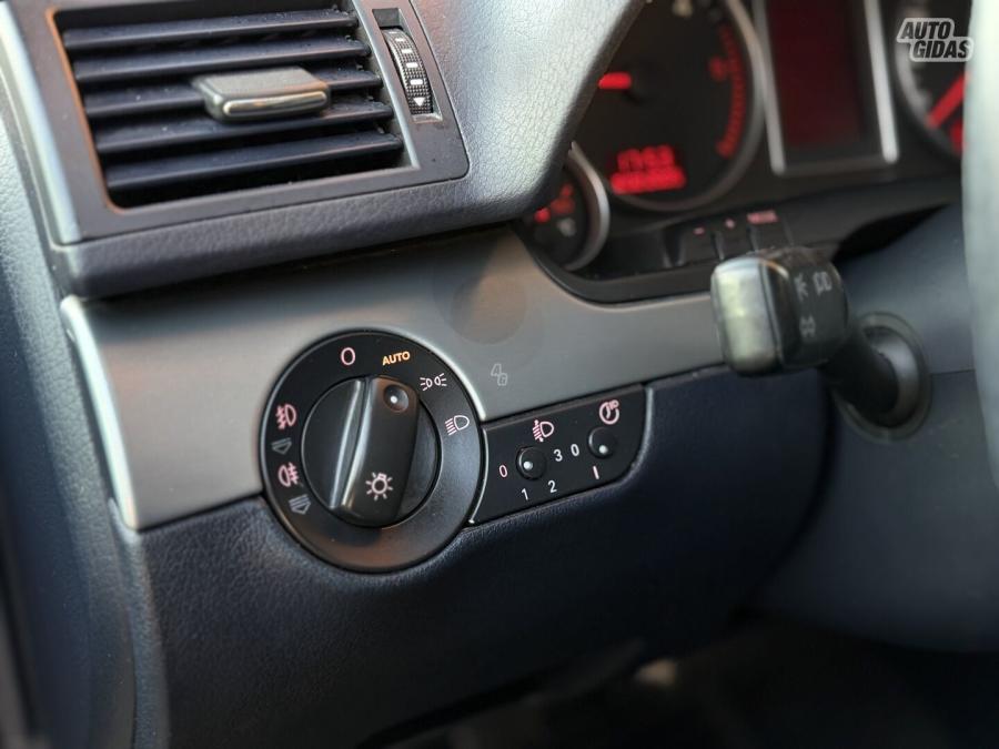 Grey Audi A4 2005 in Vilnius, with an engine capacity of 2.00 L and mileage of 406 thousand km for 1650 €, photo 17 on AUTOMOTO.COM.LV