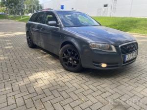 Pelēks Audi A4 2005 Rīga, ar dzinēja tilpumu 2.00 L un nobraukumu 432 tūkst. km par 2250 €, foto 3 vietnē AUTOMOTO.COM.LV