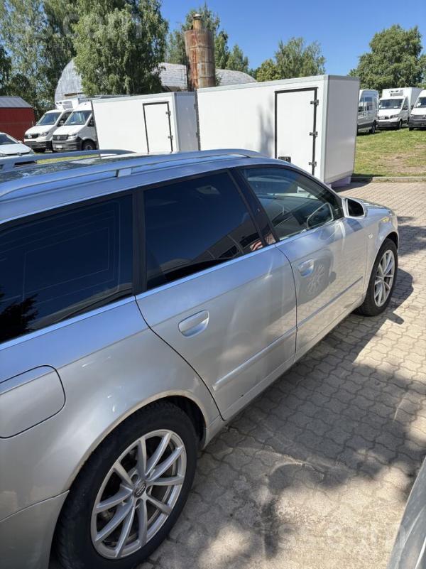 Grey Audi A4 2005 in Riga, with an engine capacity of 2.00 L and mileage of 381 thousand km for 2000 €, photo 3 on AUTOMOTO.COM.LV