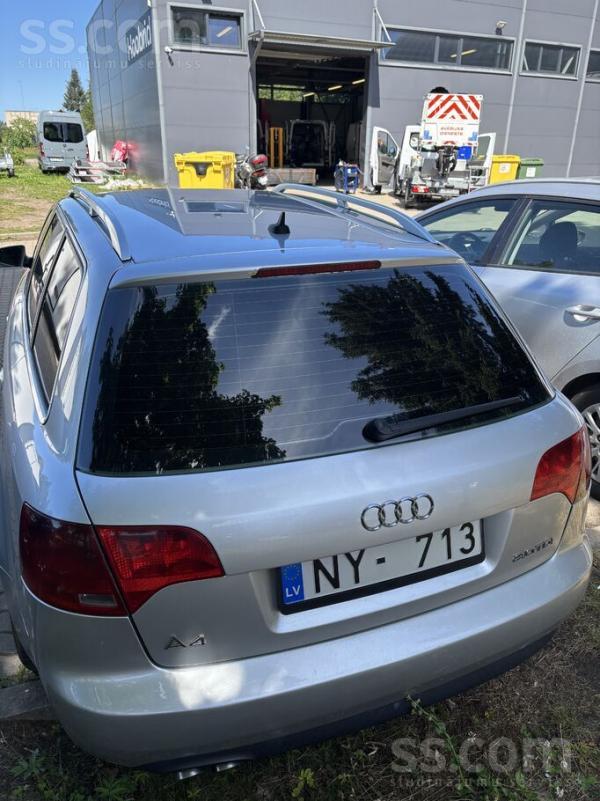 Grey Audi A4 2005 in Riga, with an engine capacity of 2.00 L and mileage of 381 thousand km for 2000 €, photo 4 on AUTOMOTO.COM.LV