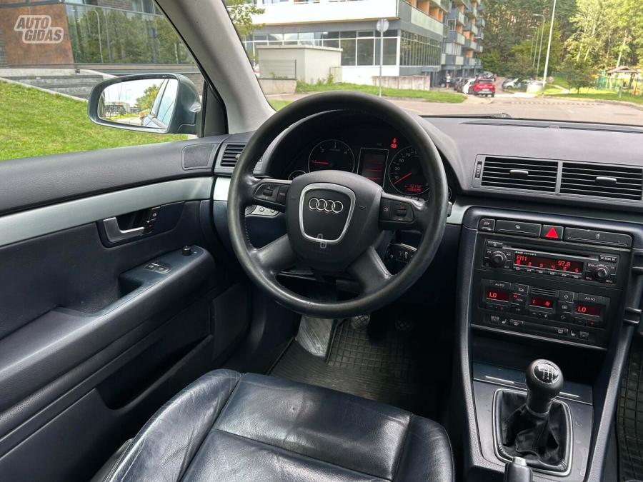 Grey Audi A4 2005 in Vilnius, with an engine capacity of 2.00 L and mileage of 406 thousand km for 1600 €, photo 7 on AUTOMOTO.COM.LV