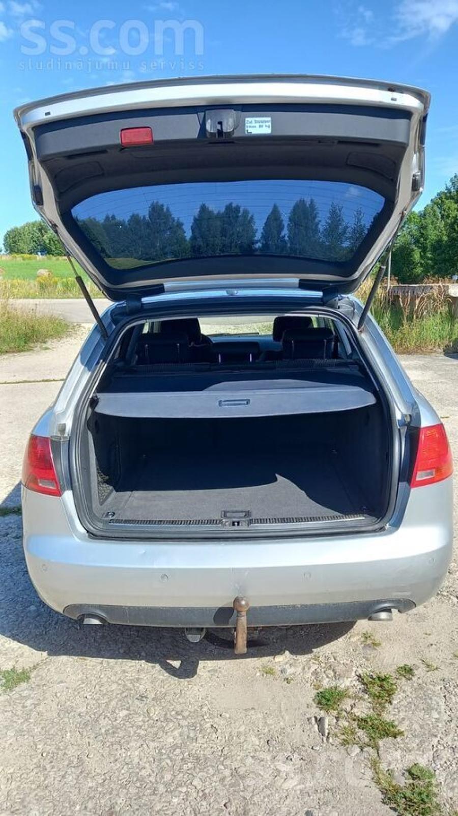 Pelēks Audi A4 2005 Rēzekne, ar dzinēja tilpumu 3.00 L un nobraukumu 436 tūkst. km par 3500 €, foto 3 vietnē AUTOMOTO.COM.LV